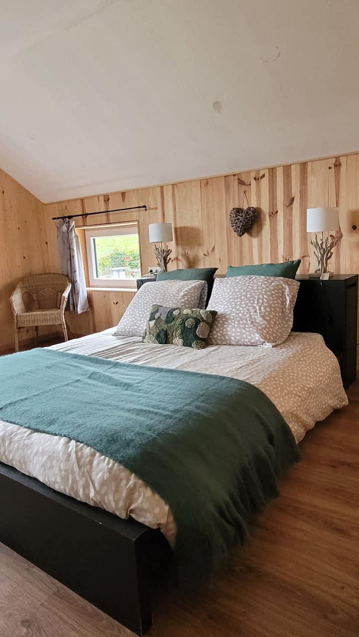 L'épicurien • 3 Chambres D'hôtes Pour 6 Personnes - Herbeumont