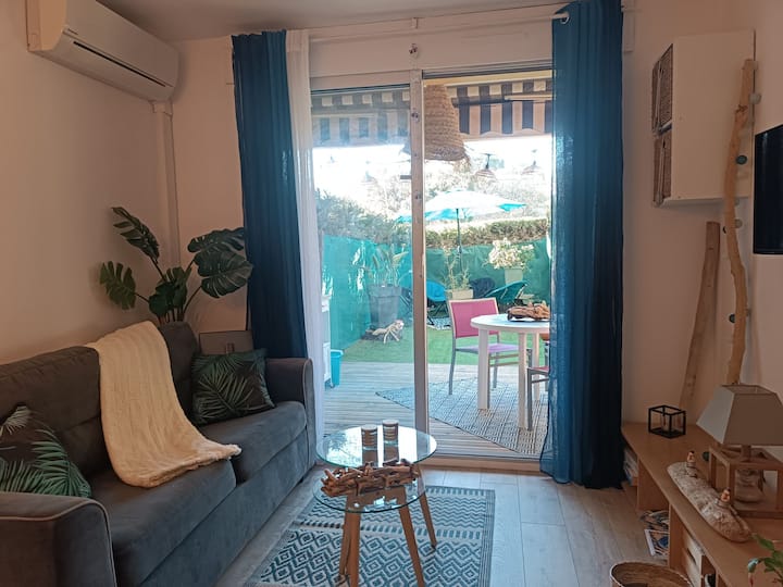 Studio Le Mistral, Bord De L'eau - Saint-Raphaël
