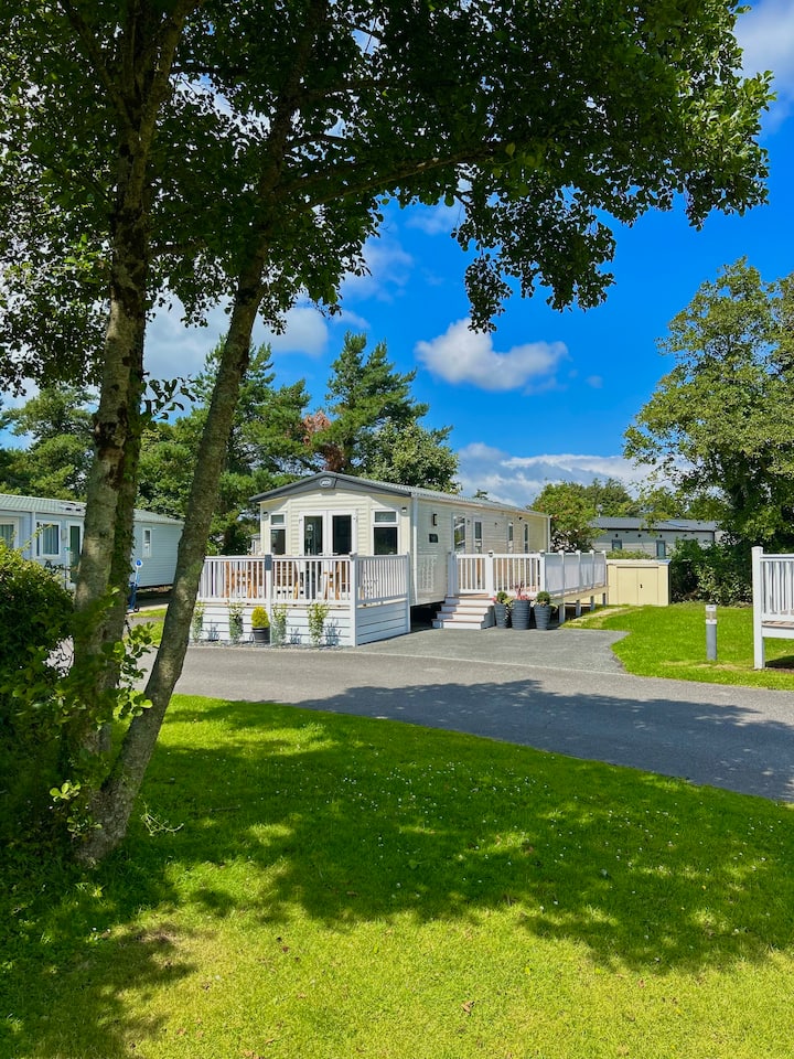 Beautiful Coastal Retreat - North Wales
