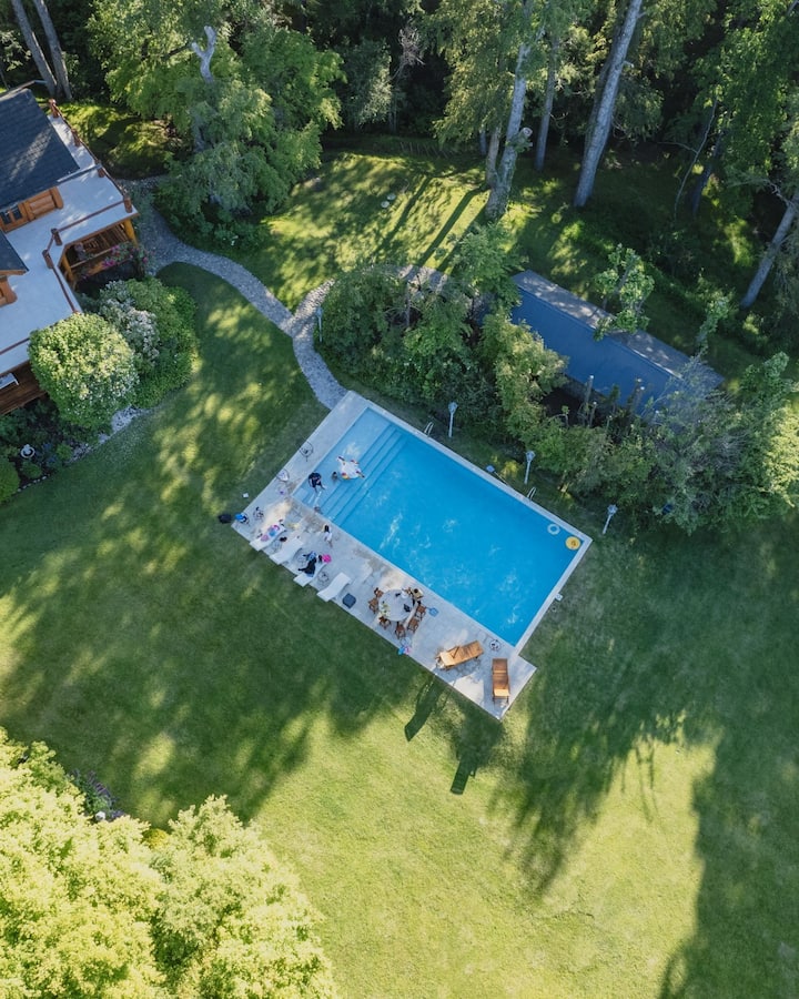 Residencia Juanita Con Piscina - San Martin de los Andes