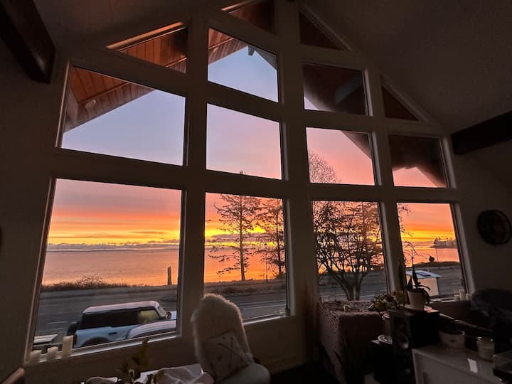 Elements Oceanfront A-frame • Sauna/cold Bath Spa - Campbell River