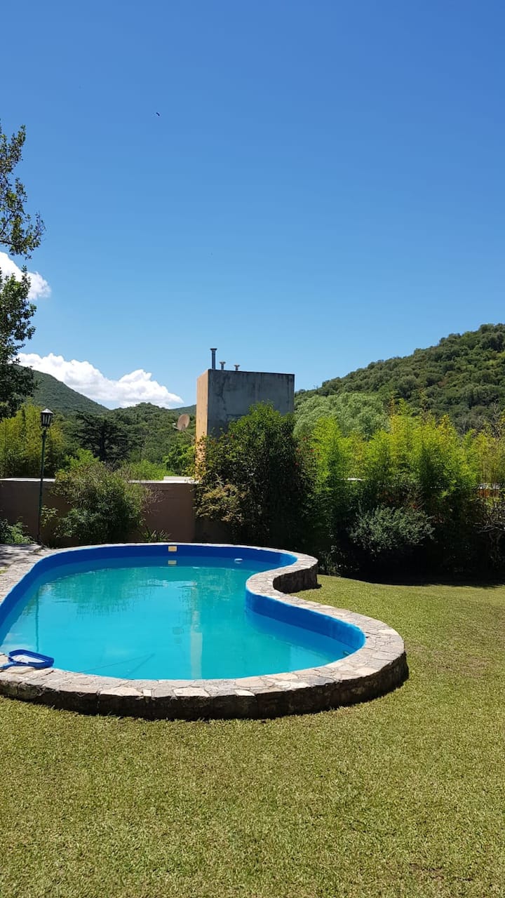 Casa Vacacional Con Pileta - Cosquín