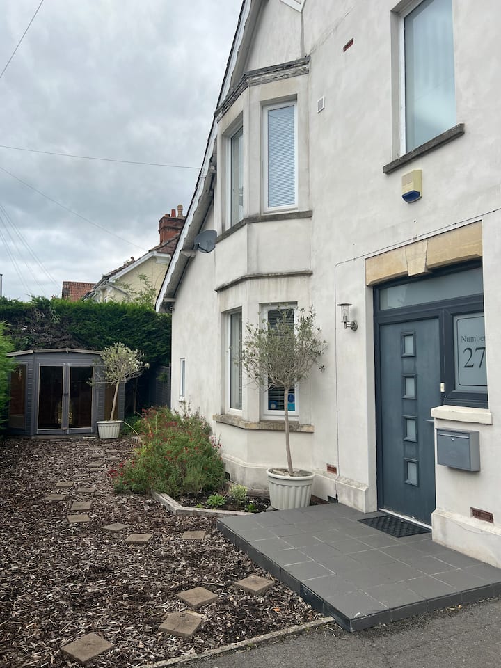 Tree Of Life House - Retreat & Holiday Home - Glastonbury