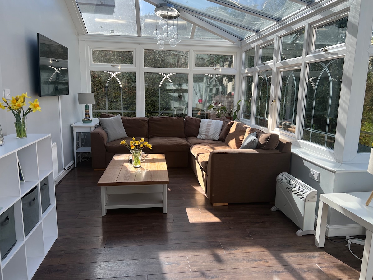 Maison de l'arbre de vie - Retraite et maison de vacances - Maisons à ...