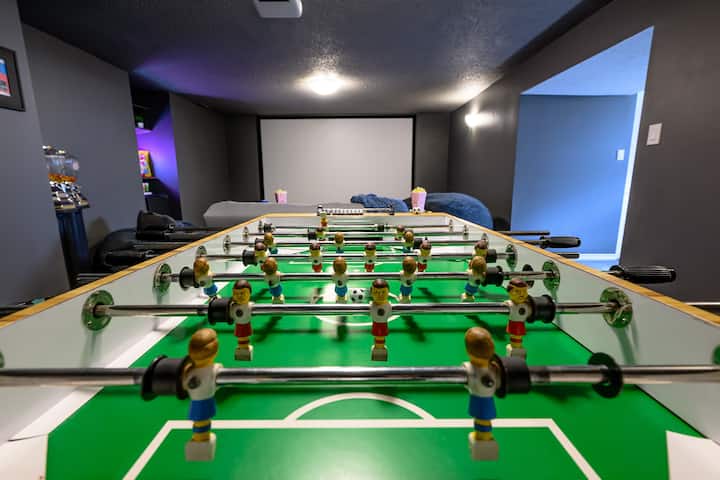 Movie Theatre • 3bed/3bath • Fenced Yard - Grande Prairie