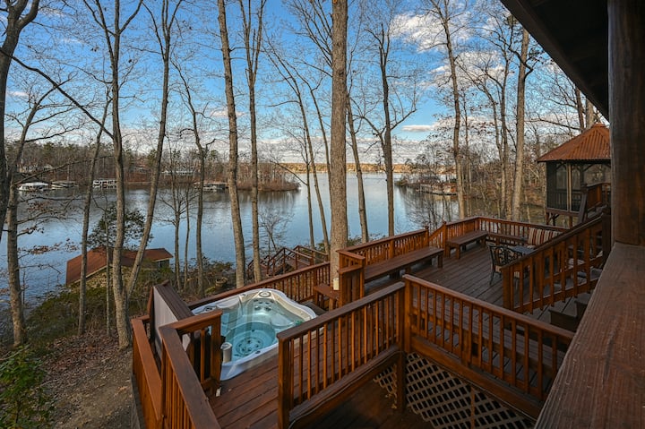 Cabin On The Cove - Lake Anna, VA