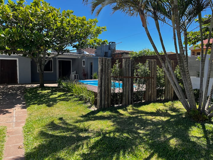 Casa C/ Piscina, A 50 Metros Da Praia - Capão da Canoa