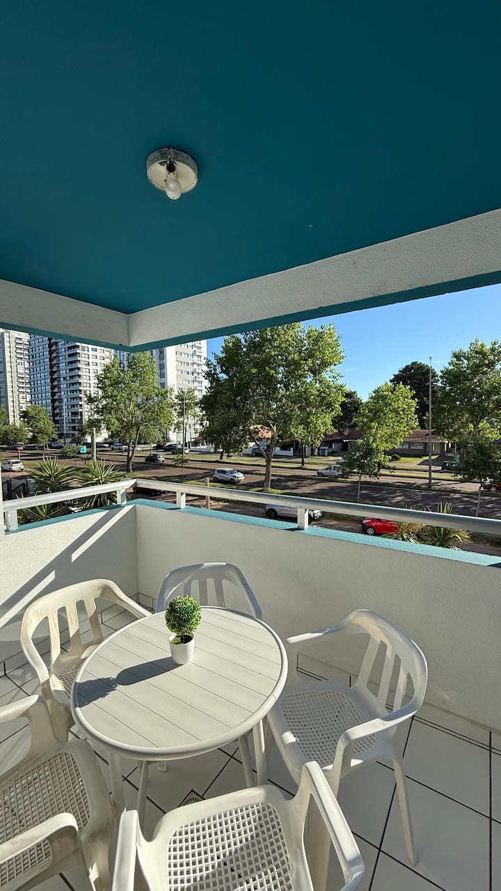 Apto Con Piscina, Gym Y Cochera Cerca De La Playa - Uruguay