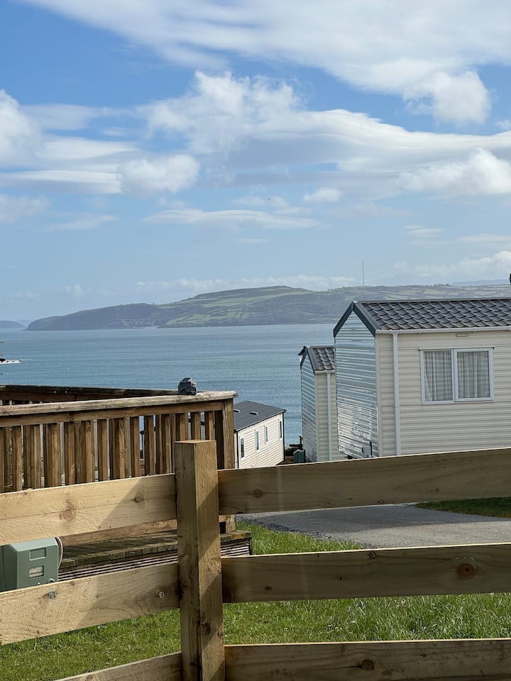 Cybi - Luxury Pet Friendly Pod With Sea Views - Wales
