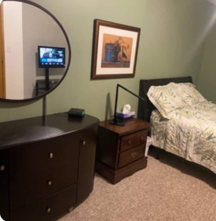 1 Double Bed - Rocky Mountain House