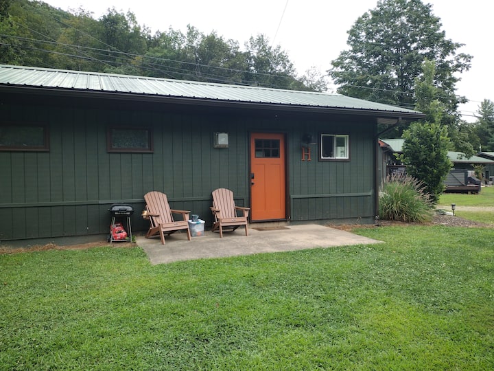 Deluxe Cabin H At Elk Creek Escape - Worlds End State Park, Forksville