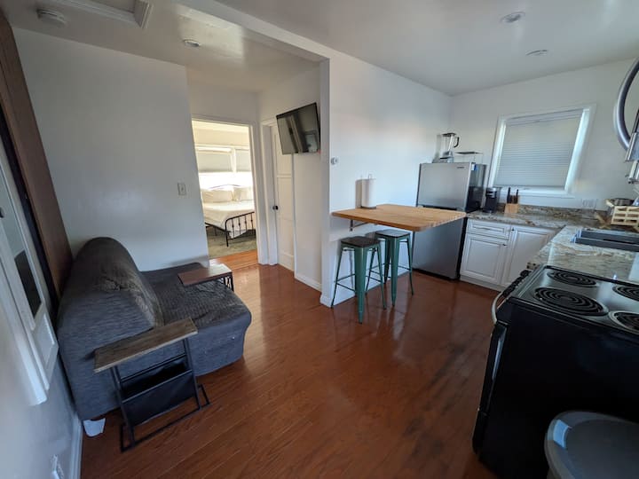 Cozy 1 Bed Apt | Beach & Bay | Walk To Everything! - 聖地亞哥, CA