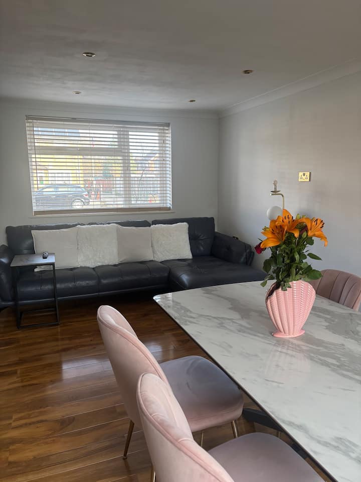 Cozy Home In London - Chingford
