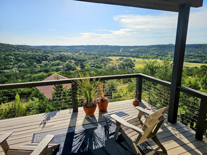 El Gavilan Cozy Cabin - Amazing Views, Hot Tub - Wimberley, TX