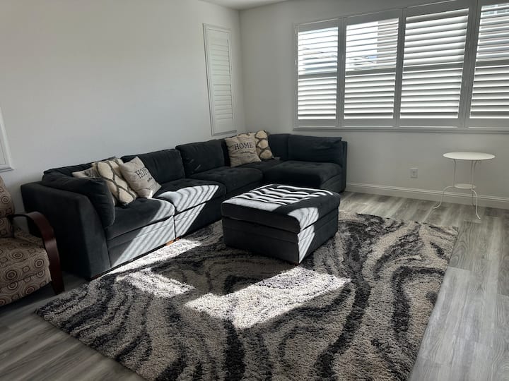 Spacious Family Retreat W/ Patio + Open Kitchen - Rancho Cordova, CA