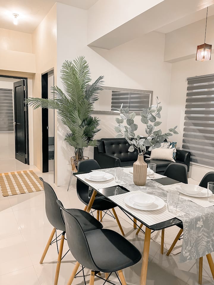 Budget 2br Near Mall-wifi, Pool, Playroom -