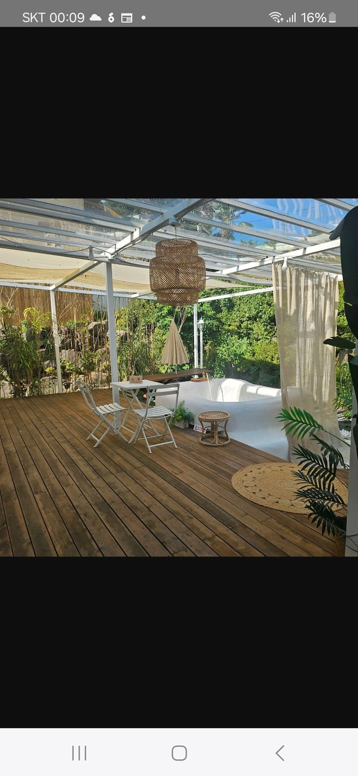 스테이슬로우힐 /오직 한팀만을 위한 프라이빗한 공간/스테이에서 공항까지 9km(15분) - Jeju