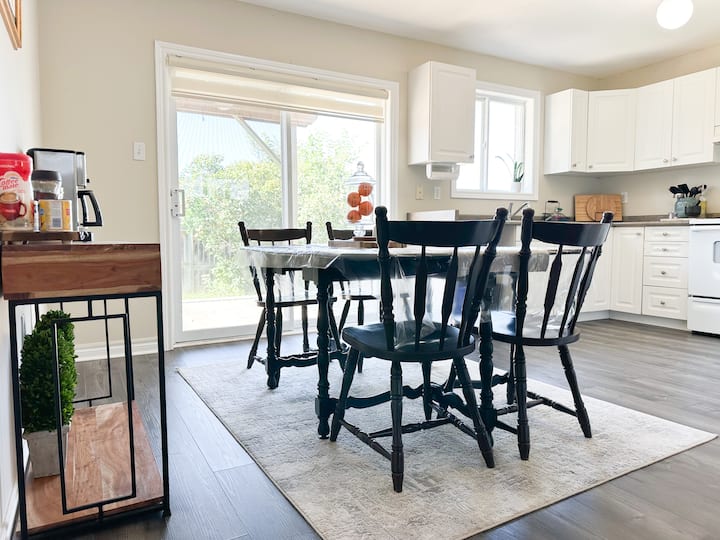 The Nest – Private Basement Suite - Barrie