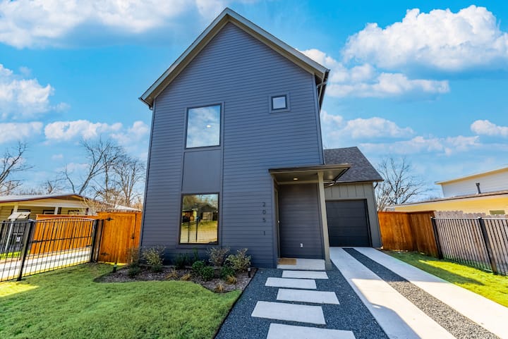 New Home In Austin Midtown—close To Everything! - Austin