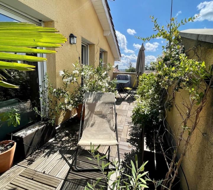 Une Maison Avec Terrasse - Messimy