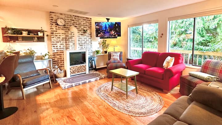 Charming 3 Br Home On A Corner Lot In Mount Vernon - Mount Vernon, WA