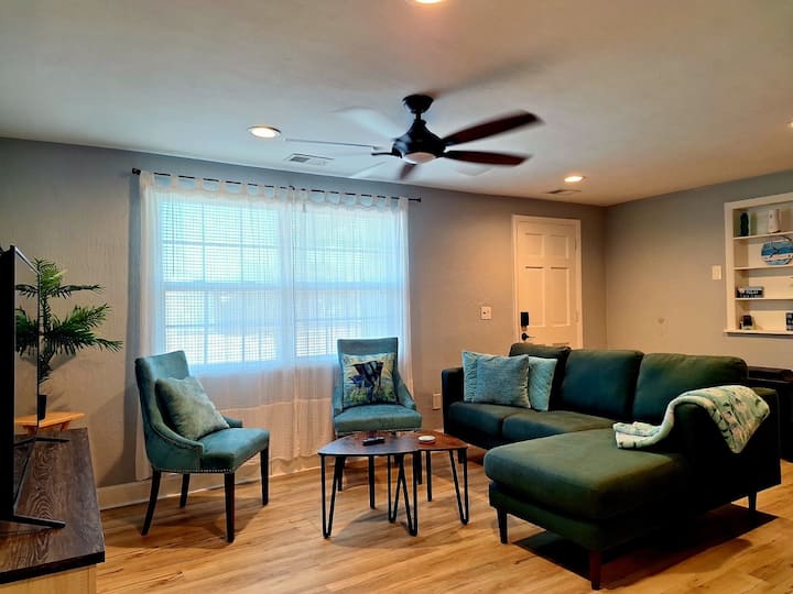 Finca Vigia - Holiday, FL