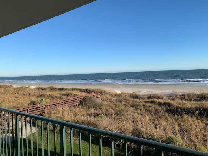 Beautiful Coastal Oceanfront Oasis - North Myrtle Beach, SC