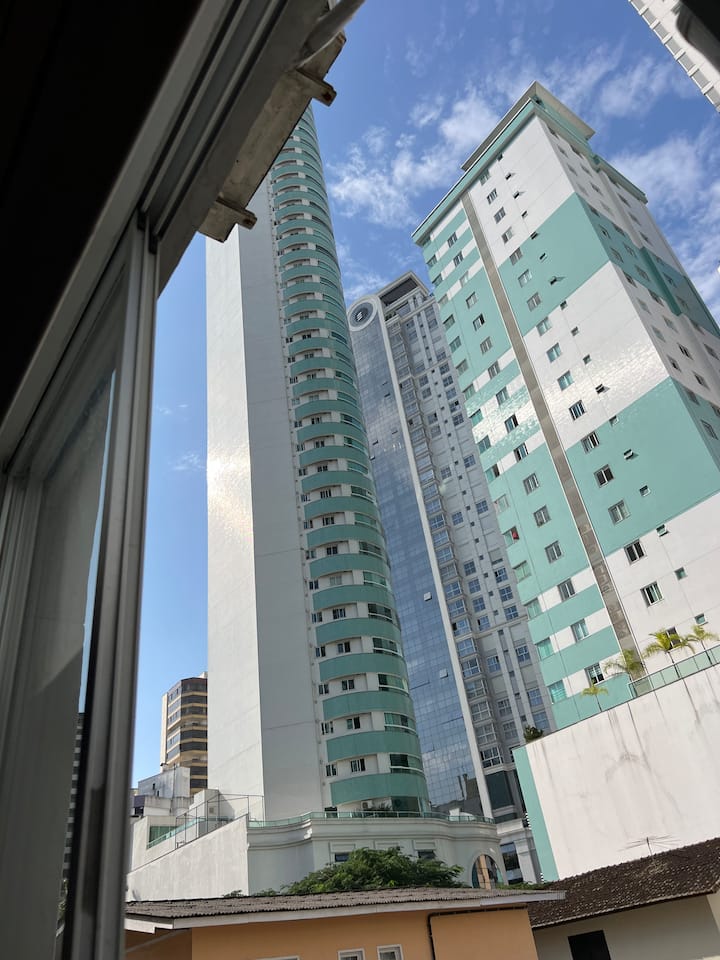 Quarto Suite (Centro) - Balneário Camboriú