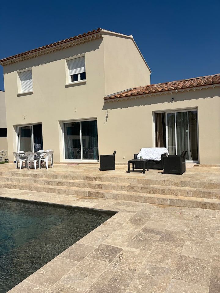 Villa 3 Chambres Avec Piscine - Villeneuve-lès-Avignon