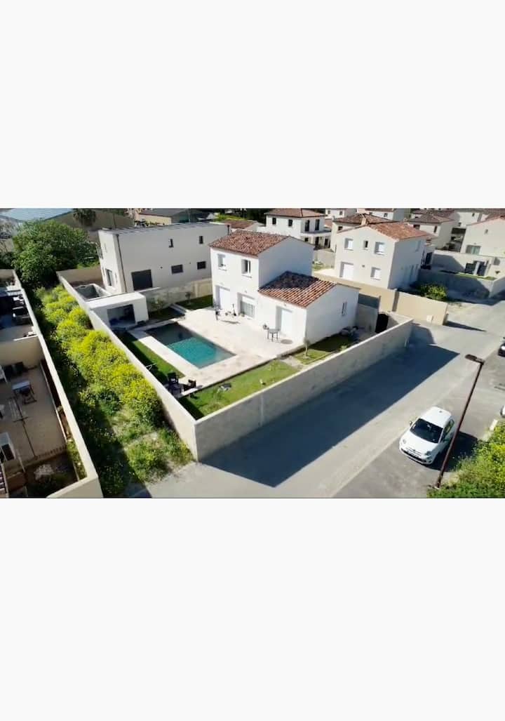 Villa 3 Chambres Avec Piscine - Avignon