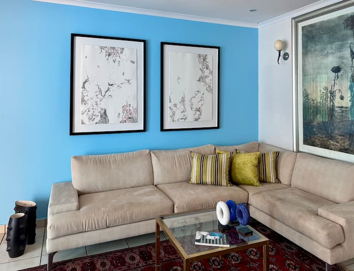 Exclusive Cottage In Leafy Suburb - Johannesburg