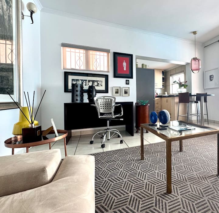 Exclusive Cottage In Leafy Suburb - Johannesburg