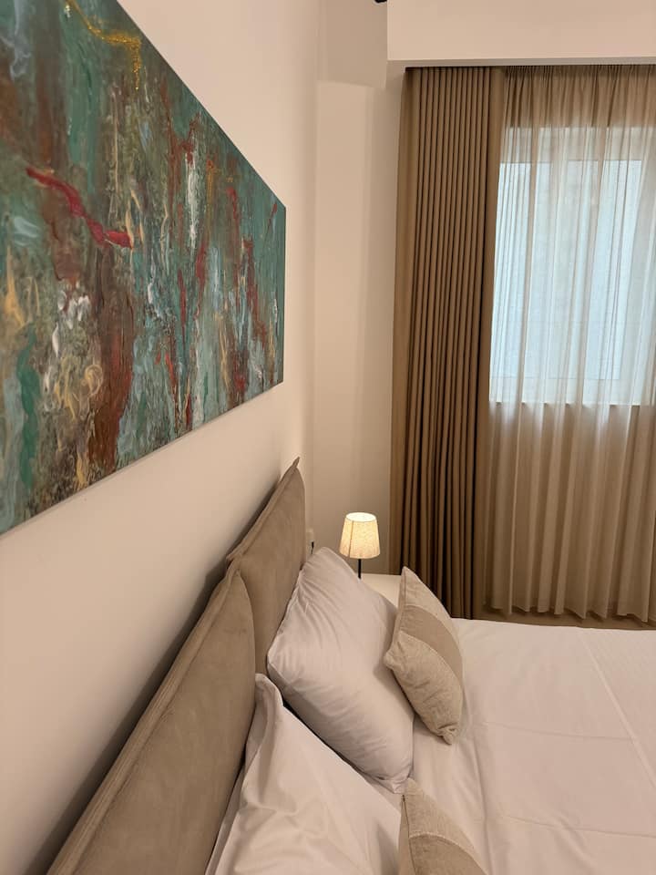 Swieqi, Luxury Apartment, 3bd - 2 Bh, Sleeps 6 - Malta