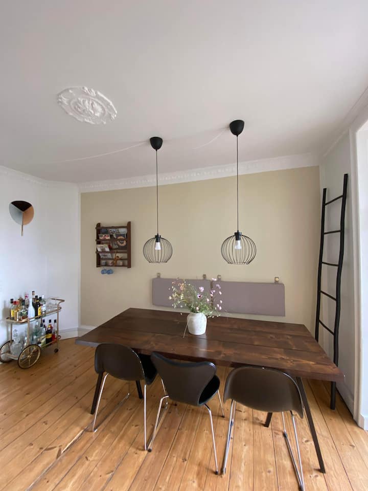 Rummelig Lejlighed Tæt På Metro - Dermed Hele Byen - Copenhague