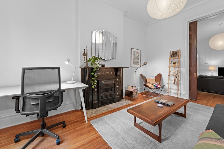 Private Spacious Flat—remote Work/ Family Ready - Saint Louis, MO