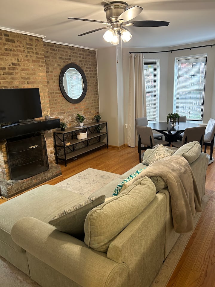 Cozy Apartment In The Heart Of Lincoln Park - Chicago