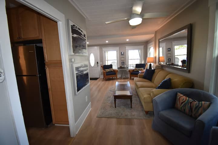 Spacious Lakeview Cape - Laconia, NH