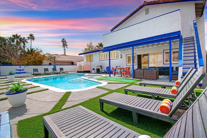 Luxury 6br | Hot Tub,  Massage Chairs, Game Room - Las Vegas, NV