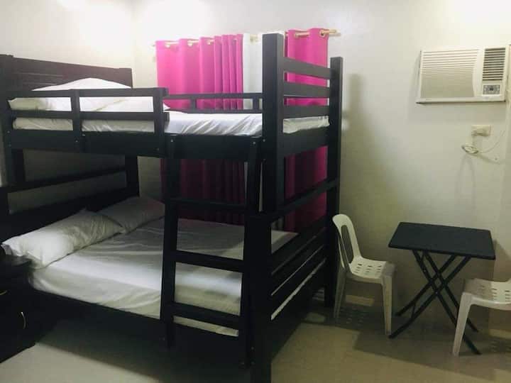 Marco Louise Deluxe Room - Rosales