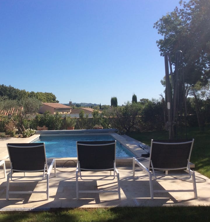 Charmante Maison De Vacances - Mouriès