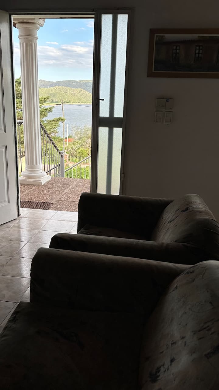 Casa Con Excelente Vista - Villa Carlos Paz