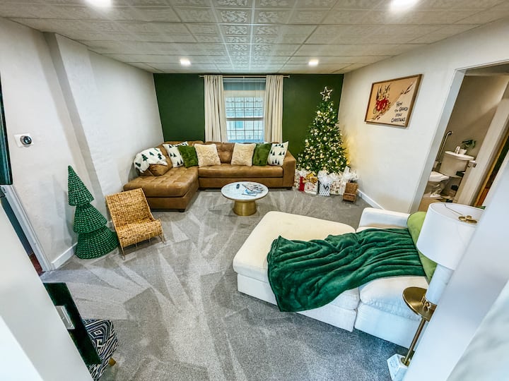 Welcoming Neighborhood Home - Pet & Baby Friendly - Old Forge, PA