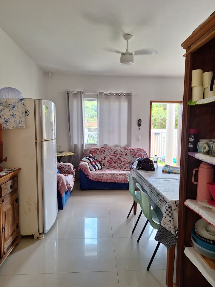 Casa Uma Quadra Do Mar E Ar Condicionado! - Matinhos