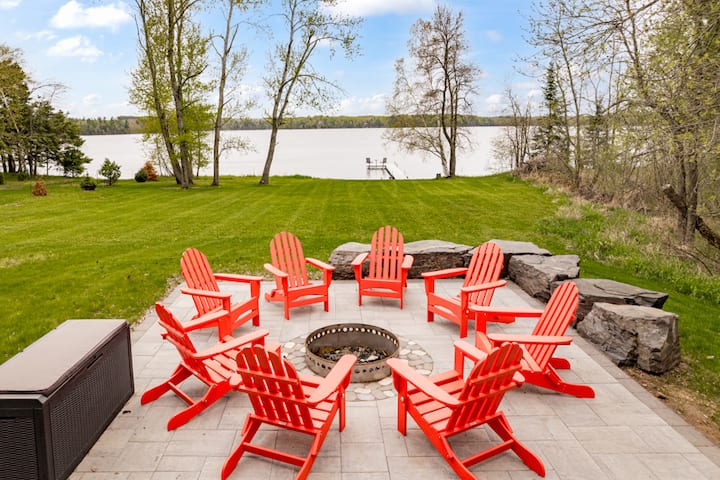 Lakeside Retreat - Moose Lake State Park, Moose Lake