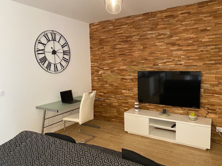Appartement 2 Chambres, Parking, 10 Min Plage - Mandelieu-La Napoule