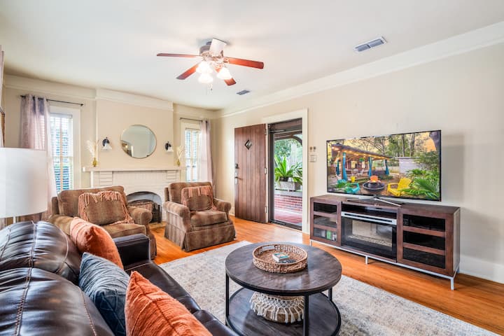 Historic Midtown Bungalow - Mobile, AL