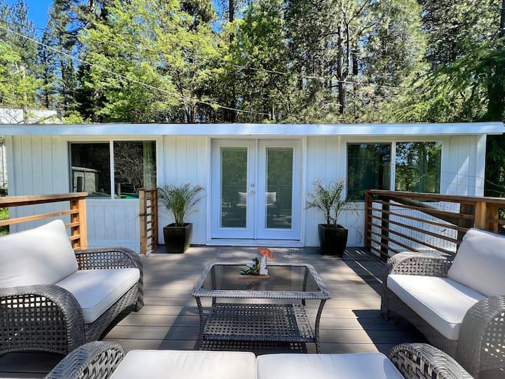 Bright, Clean New Little House Close To Downtown - Grass Valley, CA