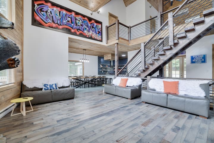 Camelback Ski House At Camelback Mountain - Tannersville, PA