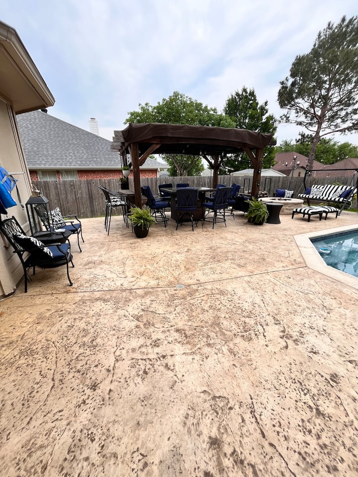 Home W/pool Near At&t - Pets & Sm Events Welcome! - 曼斯費爾德