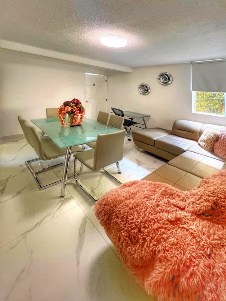 Nelswim Stay: Confort A 3’ De Town Square Metepec - Toluca